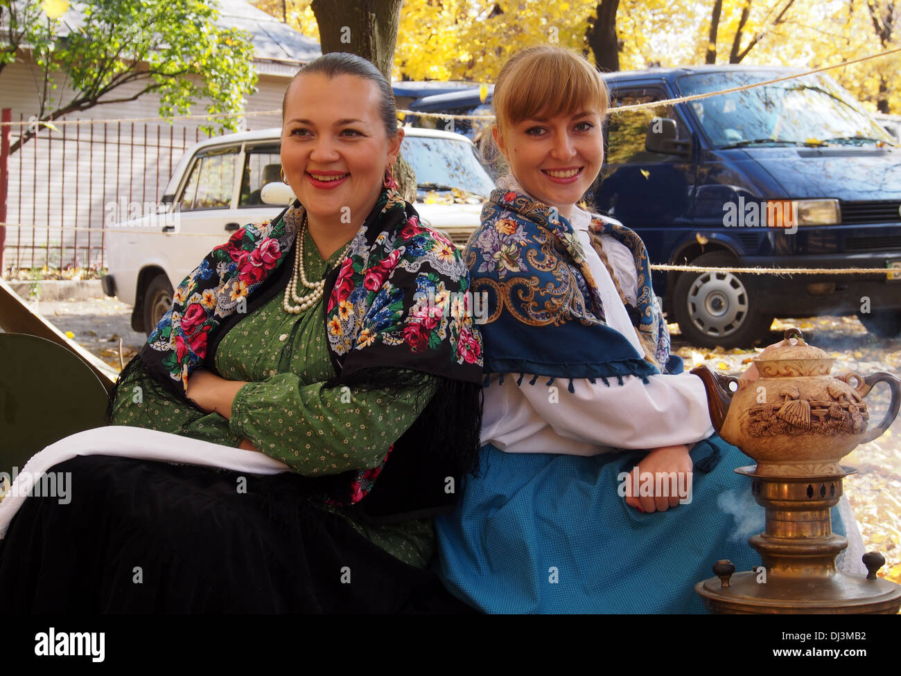 Cossack women hi-res stock photography and images - Alamy