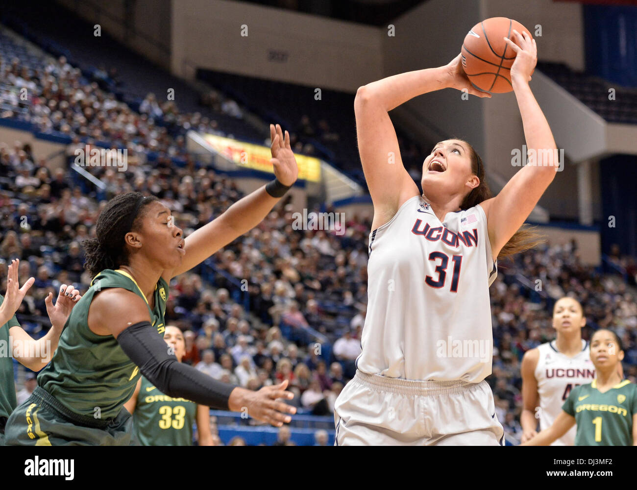 Oregon ducks american basketball hi-res stock photography and images ...