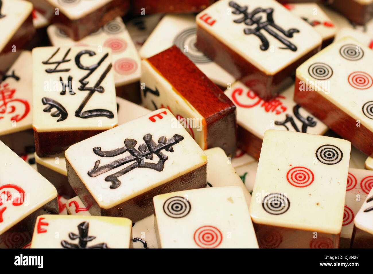 Japanese gaming characters hi-res stock photography and images - Alamy