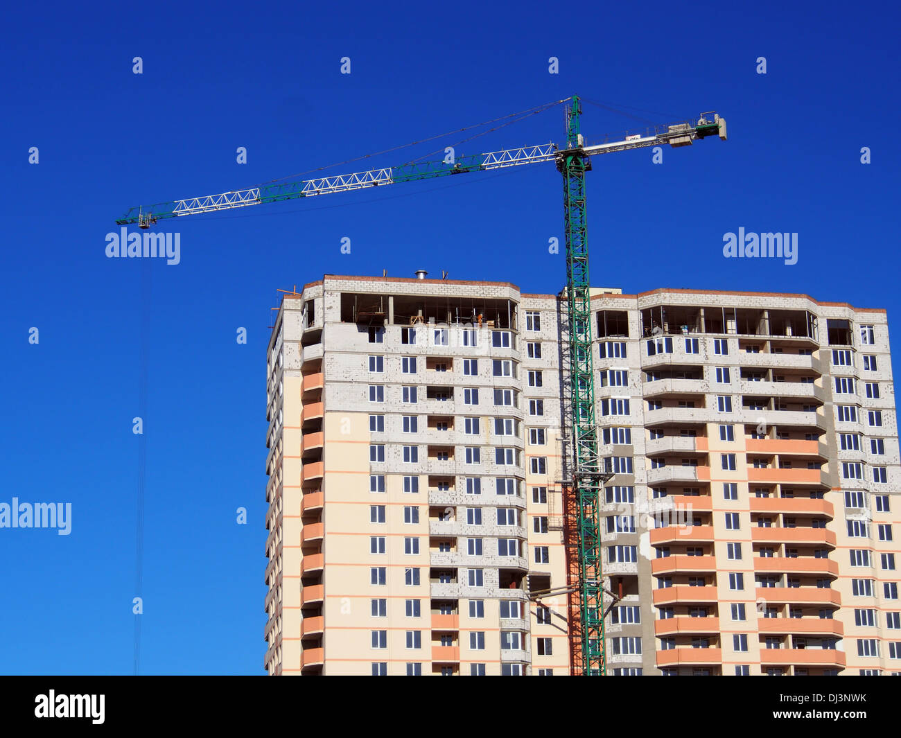 Construction of a skyscraper Stock Photo - Alamy