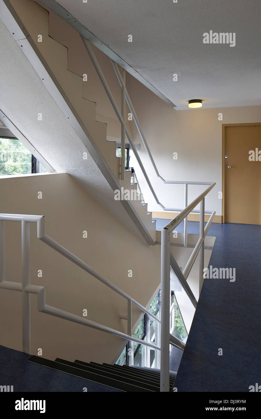 The Florey Building, Oxford, United Kingdom. Architect: Sir James ...