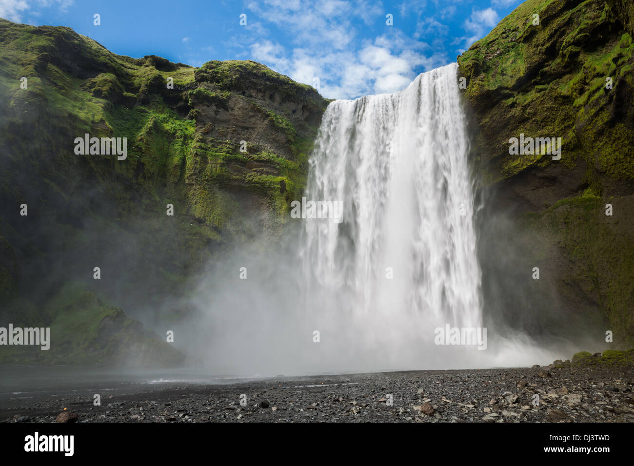 Beautiful curtain waterfall hi-res stock photography and images - Alamy