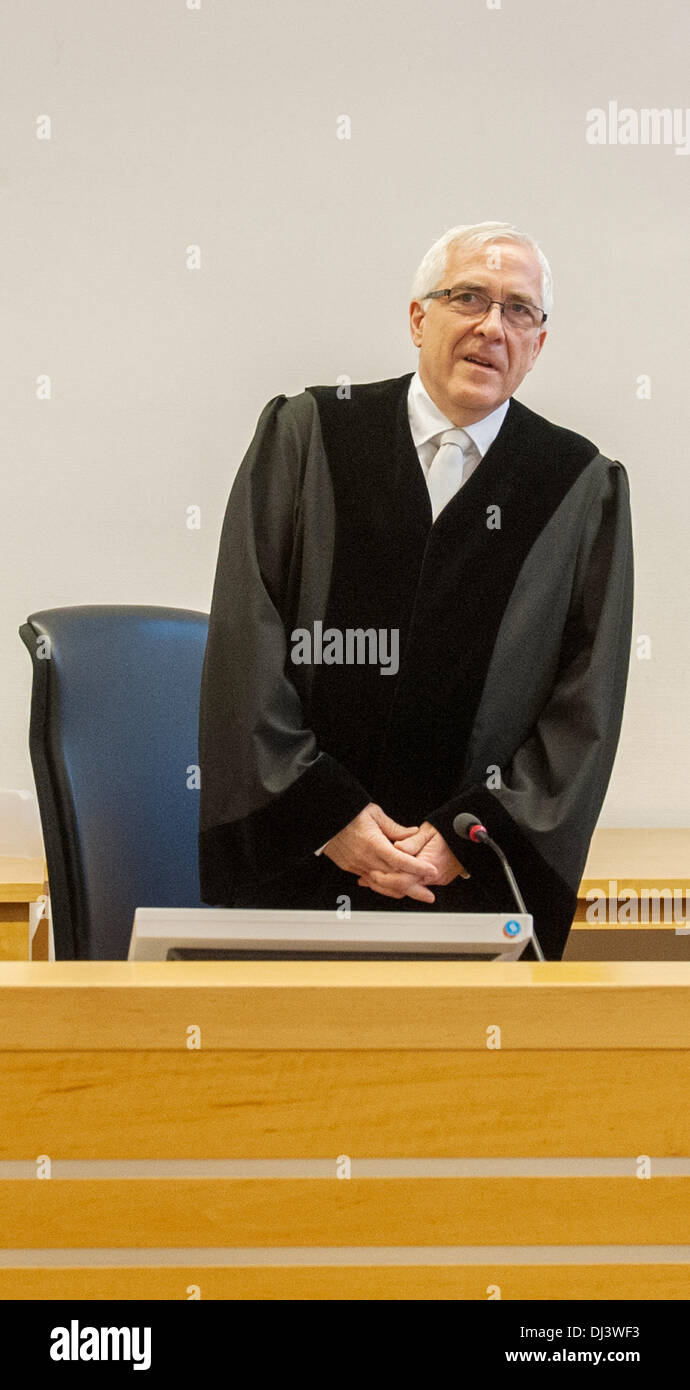 700 claims hi-res stock photography and images - Alamy