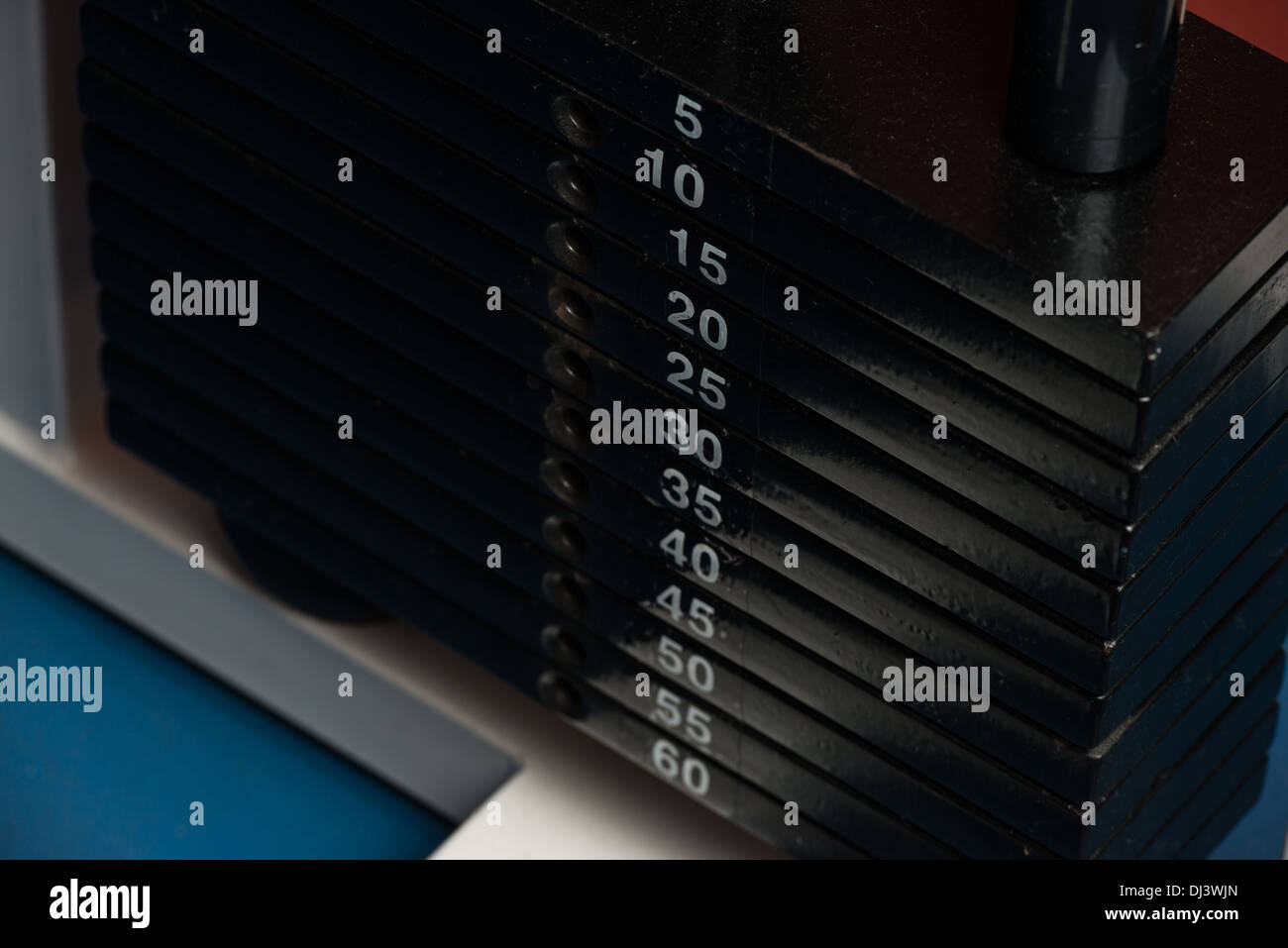 Machine weights hi-res stock photography and images - Alamy