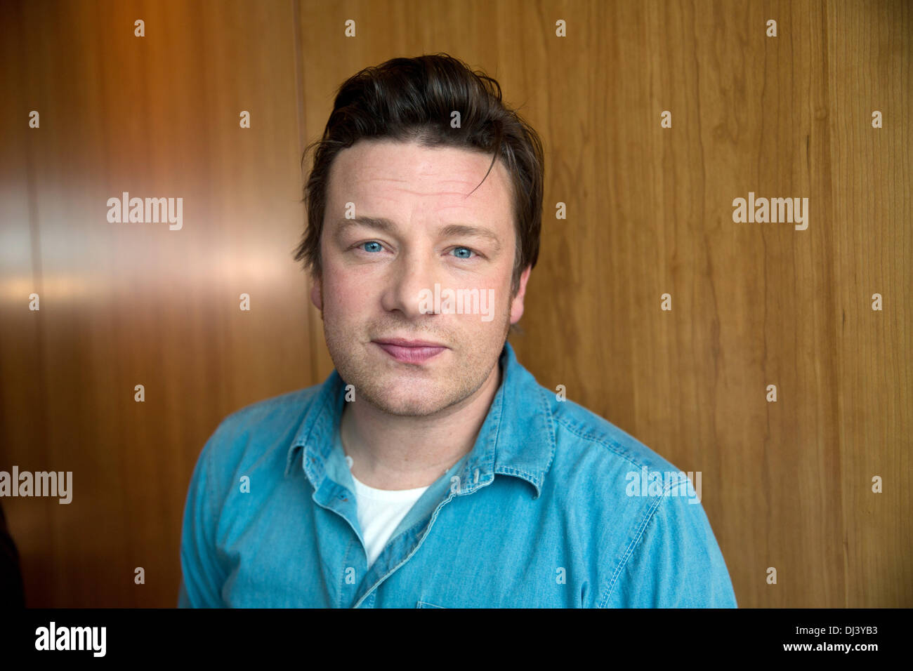 Berlin, Germany. 21st Nov, 2013. The British celebrity chef Jamie ...