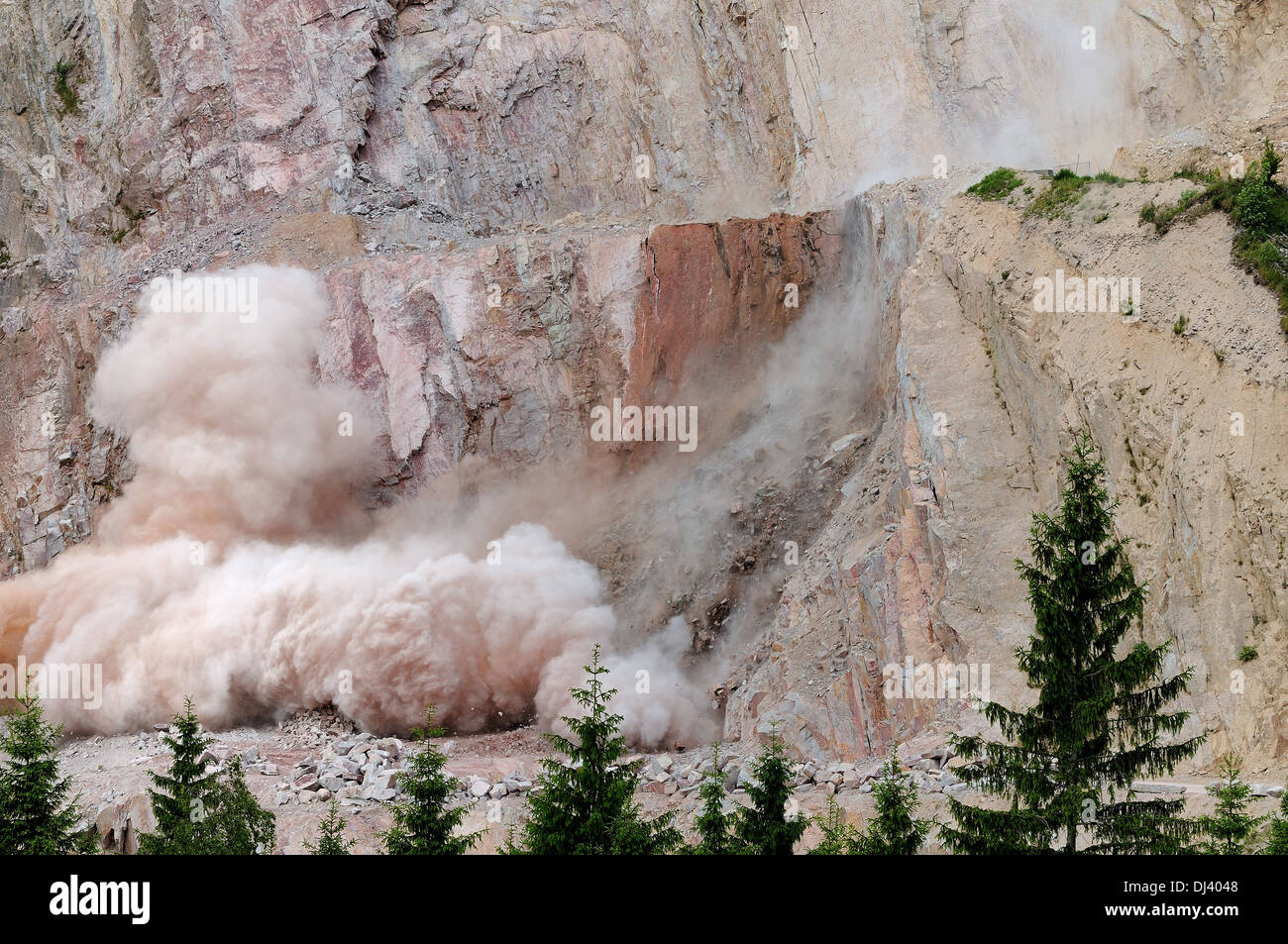 Danger blasting hi-res stock photography and images - Alamy