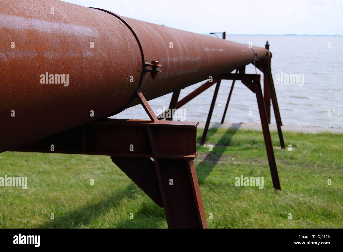 Toilet cistern hi-res stock photography and images - Alamy