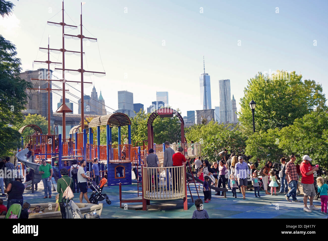 New york city playground kids hi-res stock photography and images - Alamy
