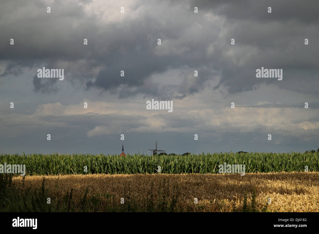 Warfendorf feld hi-res stock photography and images - Alamy