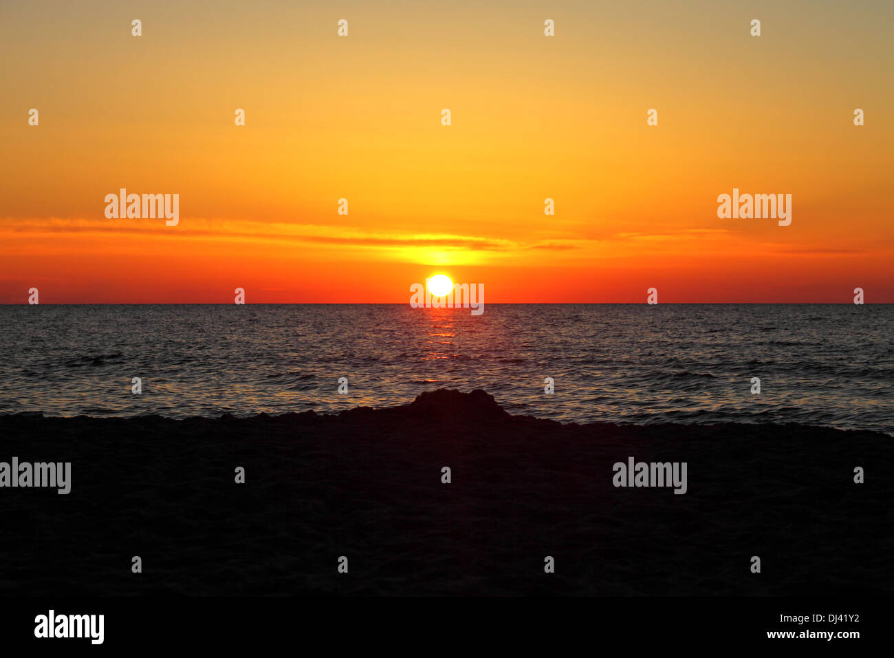 Beautiful sunset sea Stock Photo - Alamy