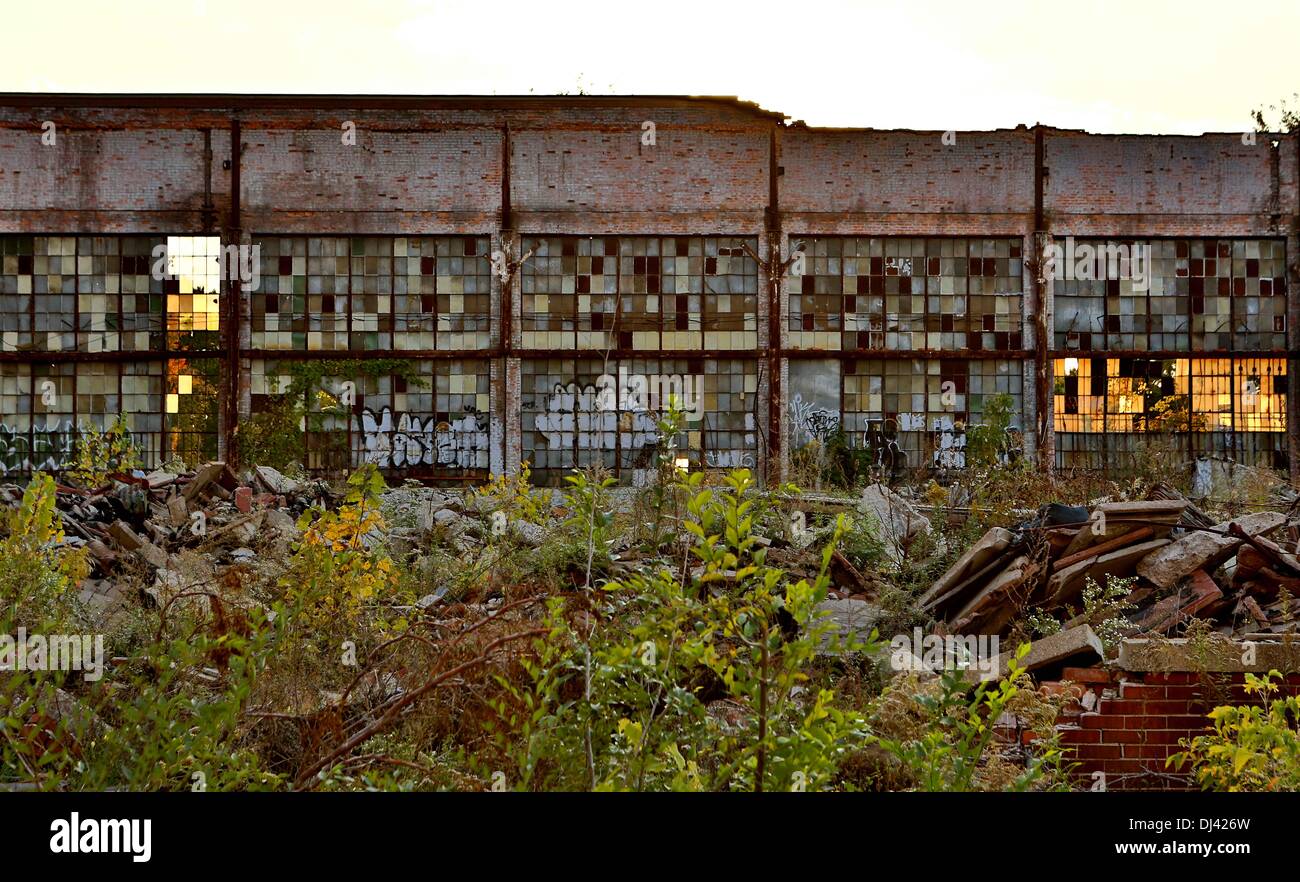 The Detroit Packard Automotive Plant opened in 1903 and was closed in ...
