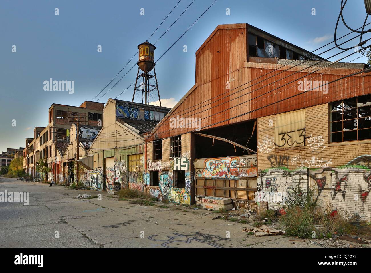 The Detroit Packard Automotive Plant opened in 1903 and was closed in ...