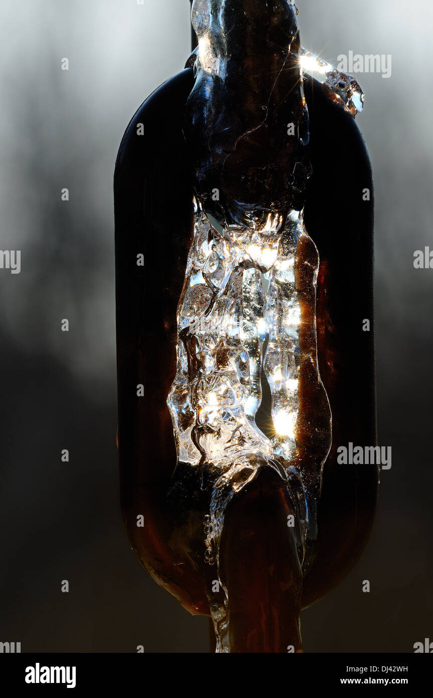 Cool chain hi-res stock photography and images - Alamy