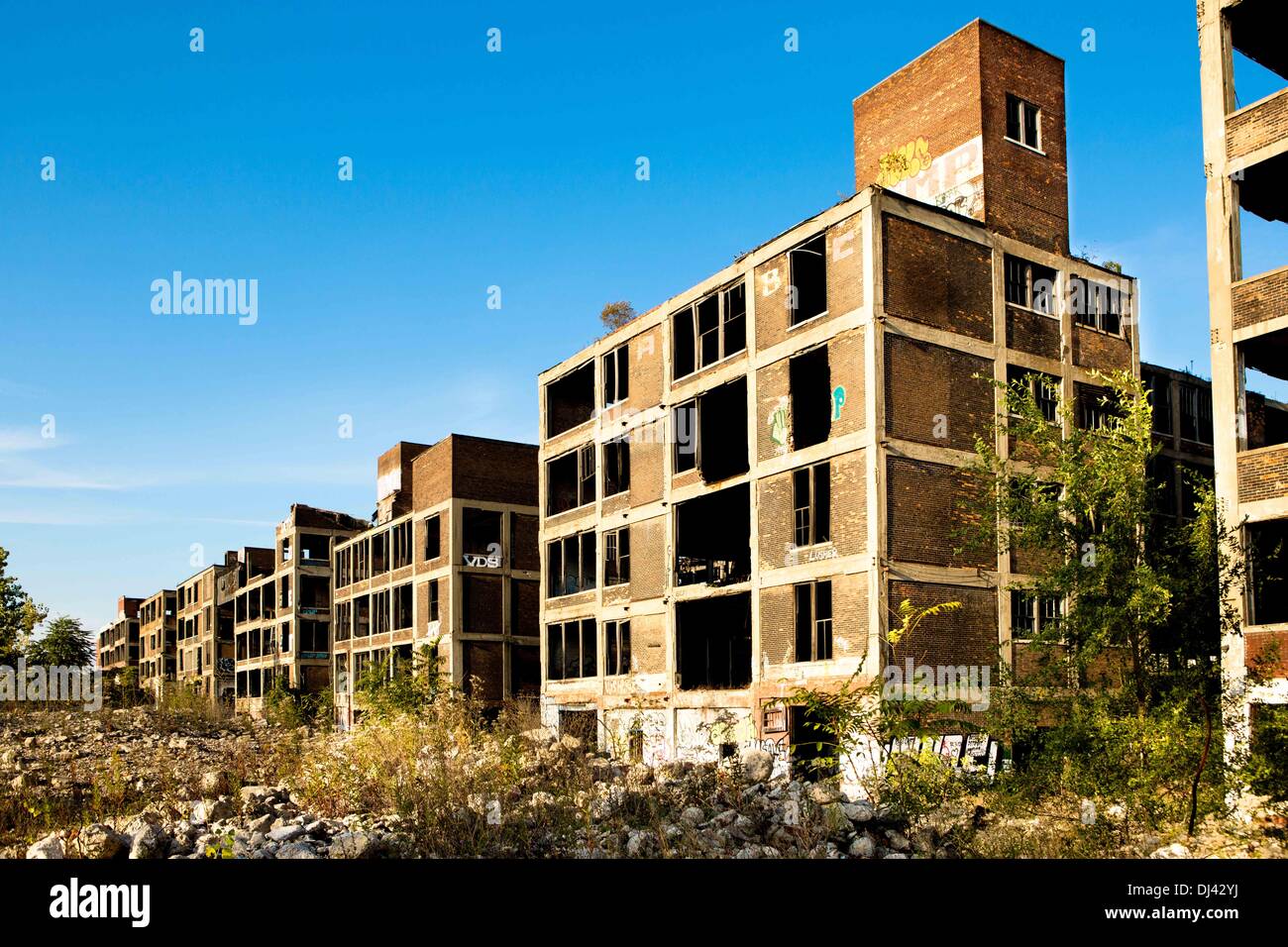 The Detroit Packard Automotive Plant opened in 1903 and was closed in ...
