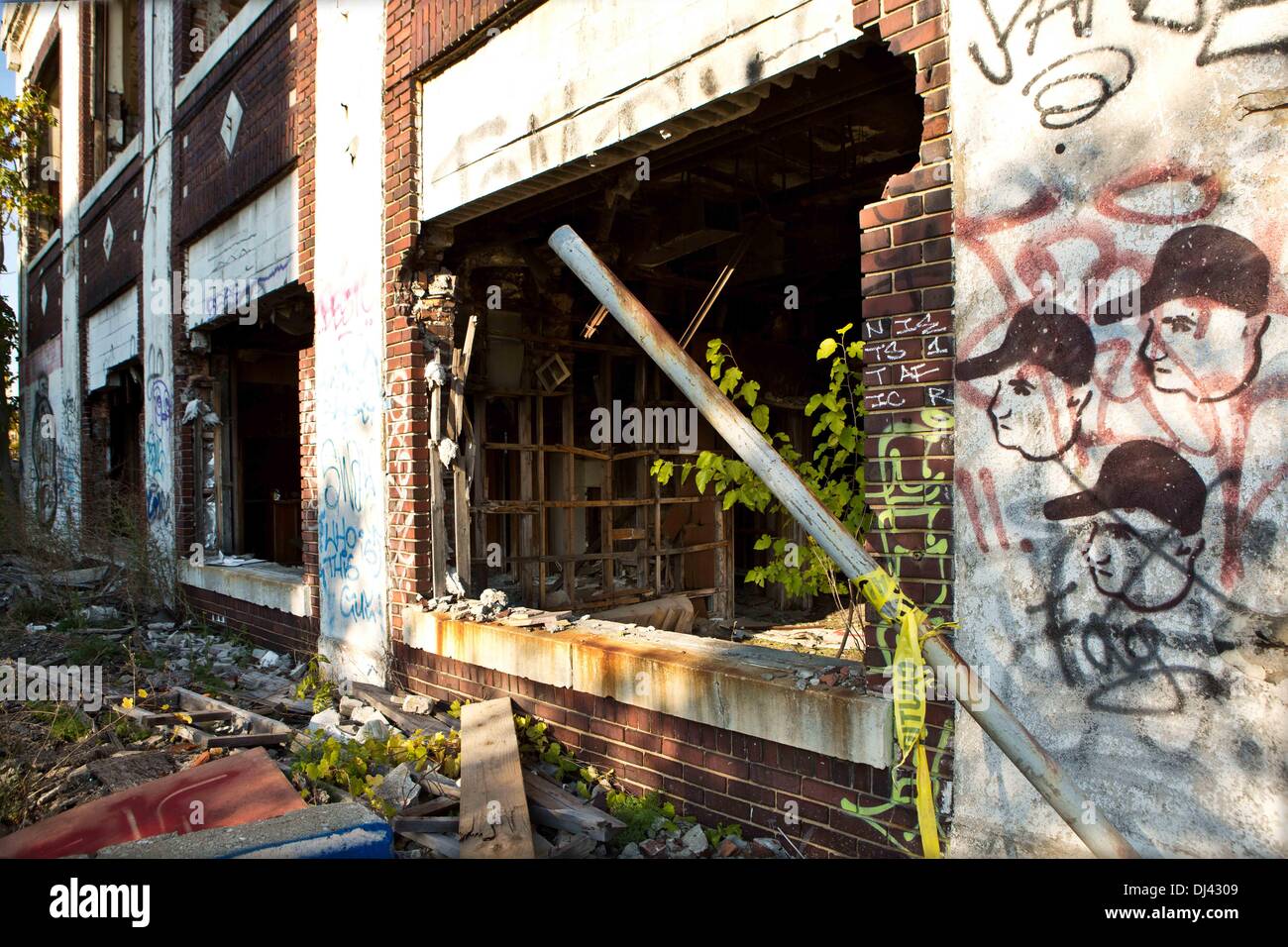 The Detroit Packard Automotive Plant opened in 1903 and was closed in ...