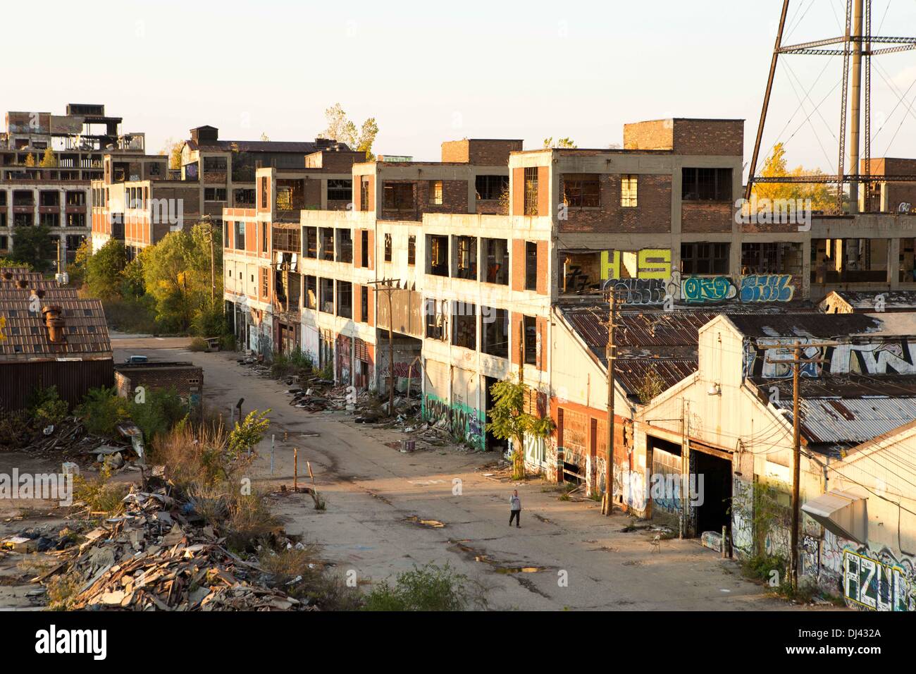 The Detroit Packard Automotive Plant opened in 1903 and was closed in ...