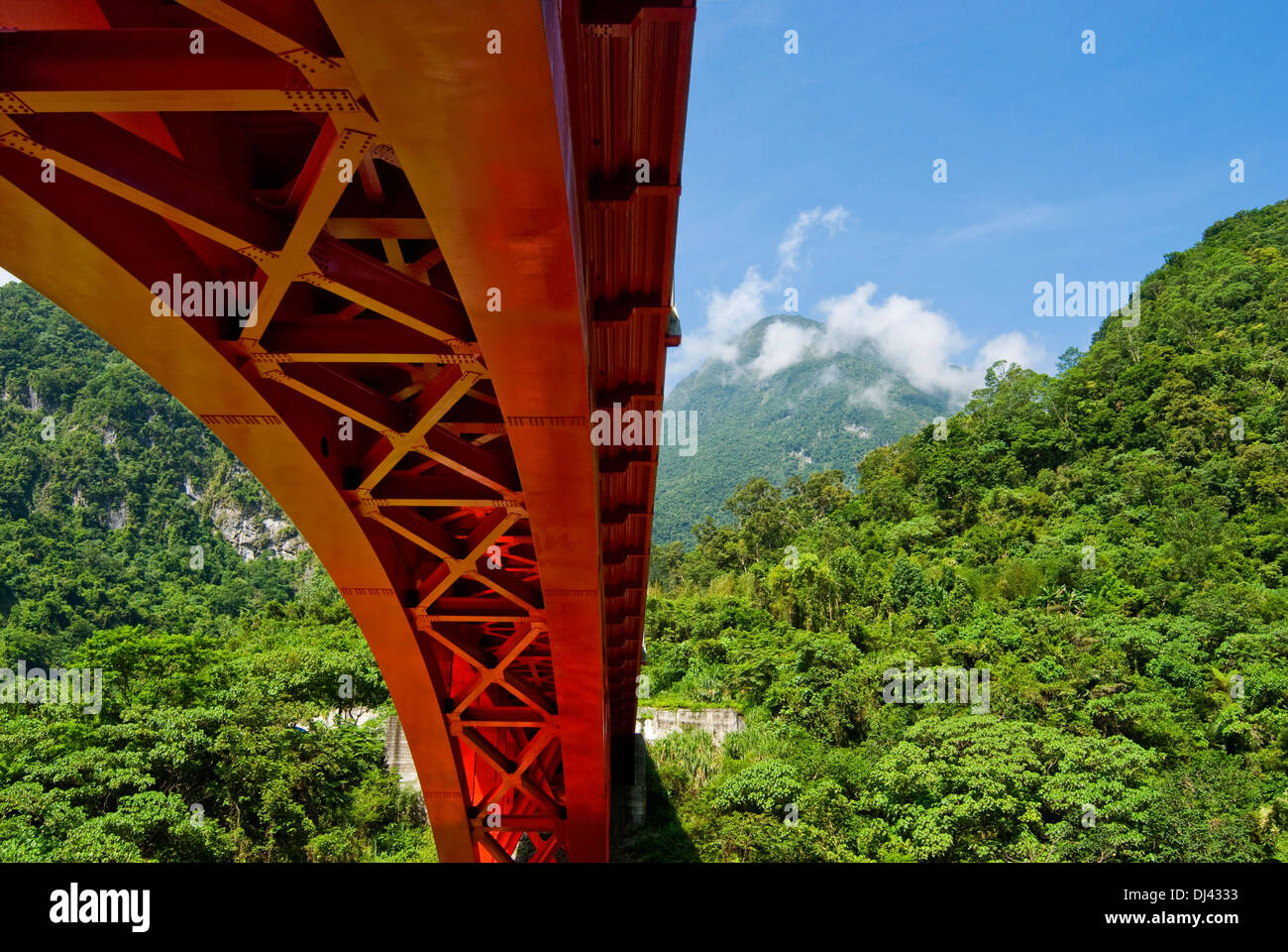 Red cliff bridge hi-res stock photography and images - Alamy