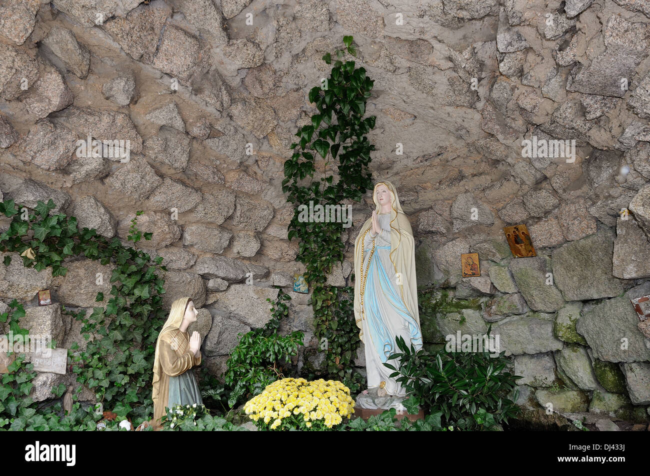 Virgin mary grotto hi-res stock photography and images - Alamy