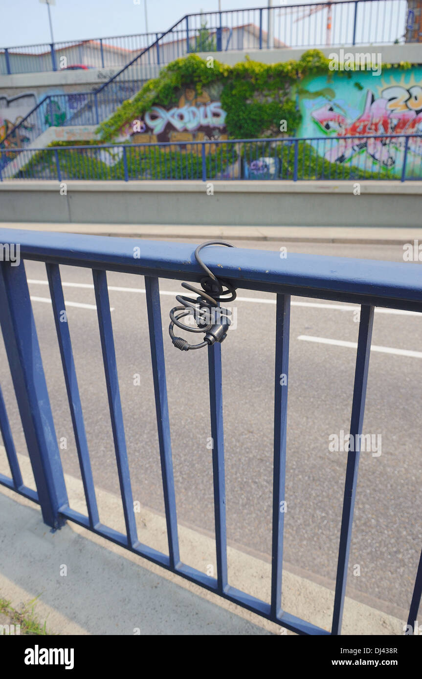Roadside railing hi-res stock photography and images - Alamy