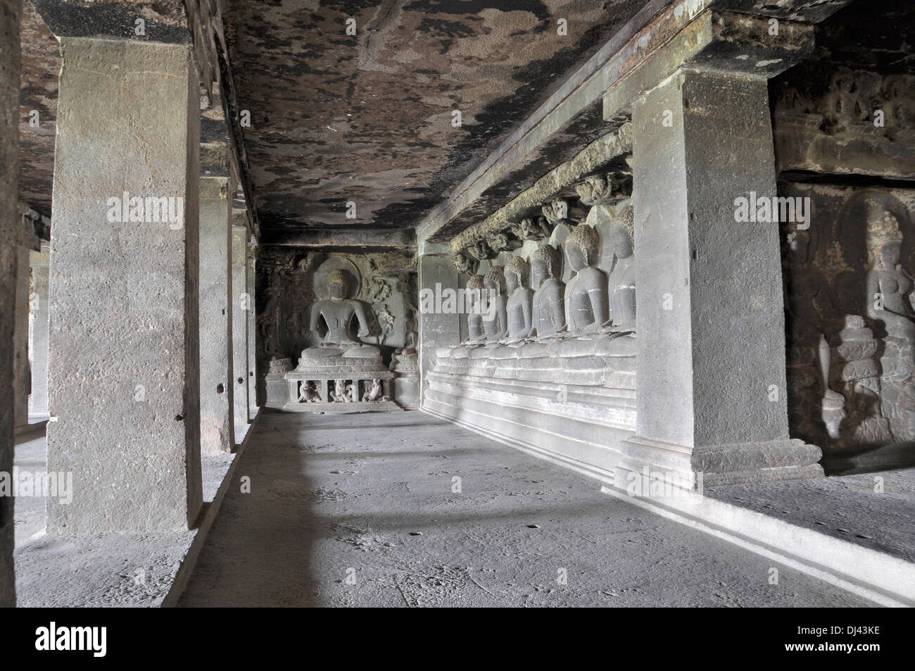 Cave 12 : Seven meditating Buddhas - Second floor. Ellora Caves ...