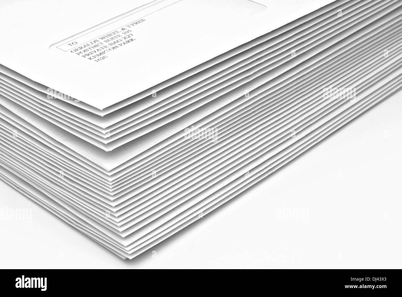 Pile of business statements in envelopes ready for posting Stock Photo ...