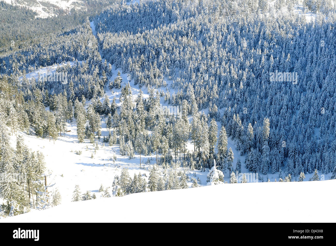 Winter valley hi-res stock photography and images - Alamy