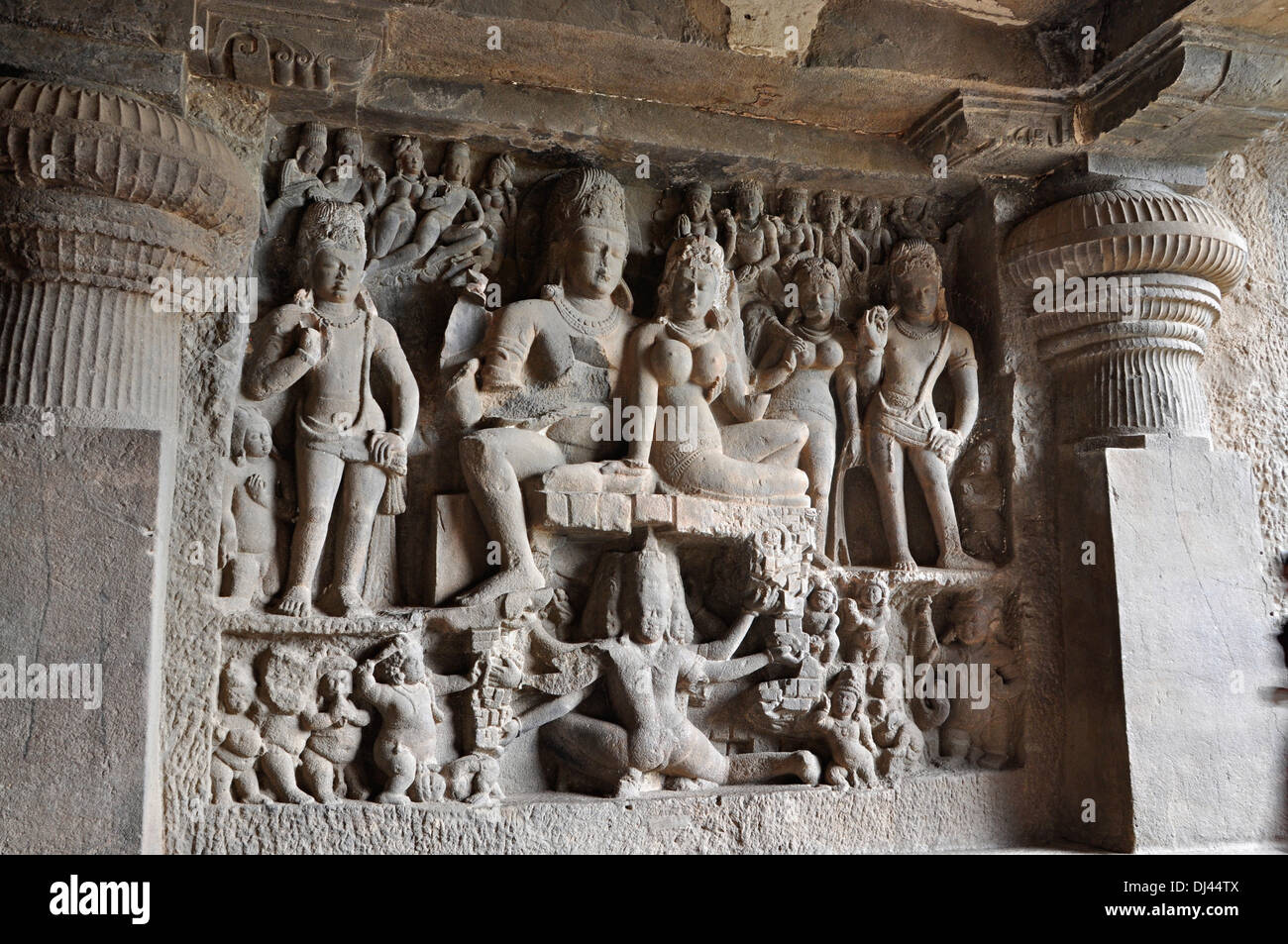 Cave 29 ravana shaking mount hi-res stock photography and images - Alamy