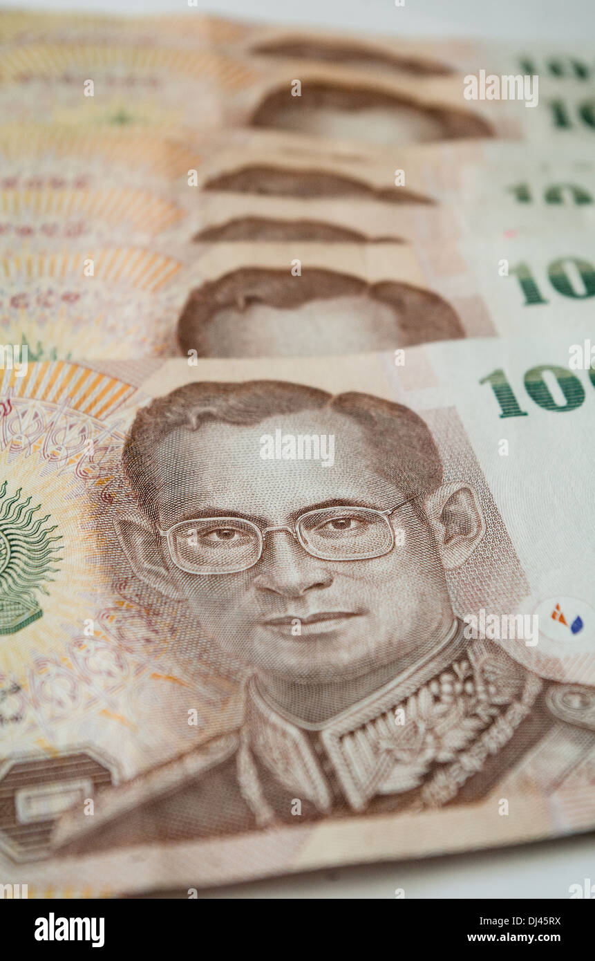 Thai baht notes hi-res stock photography and images - Alamy