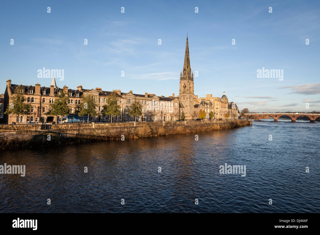 Perth scotland river hi-res stock photography and images - Alamy