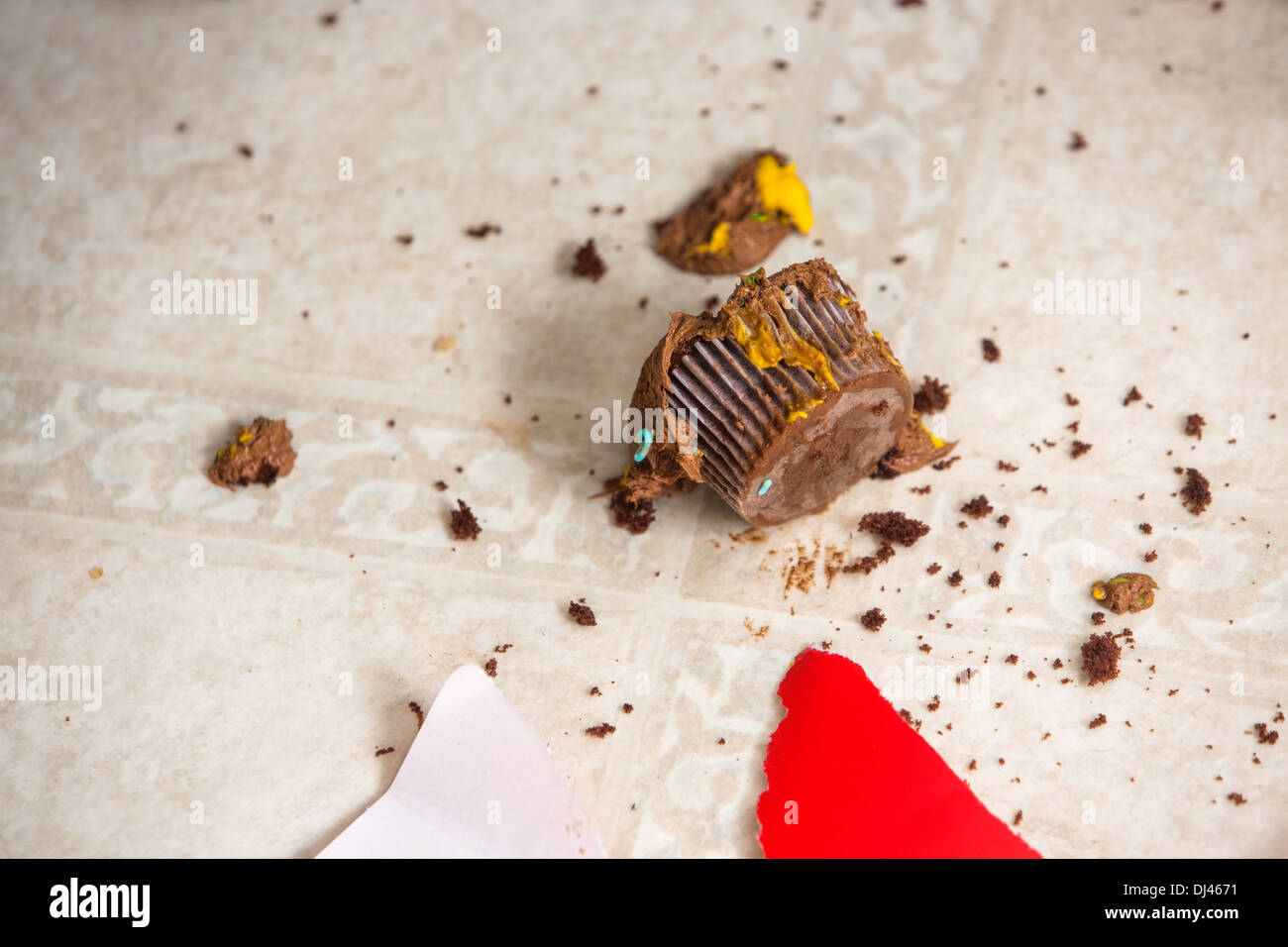 Messy dessert crumbs hi-res stock photography and images - Alamy