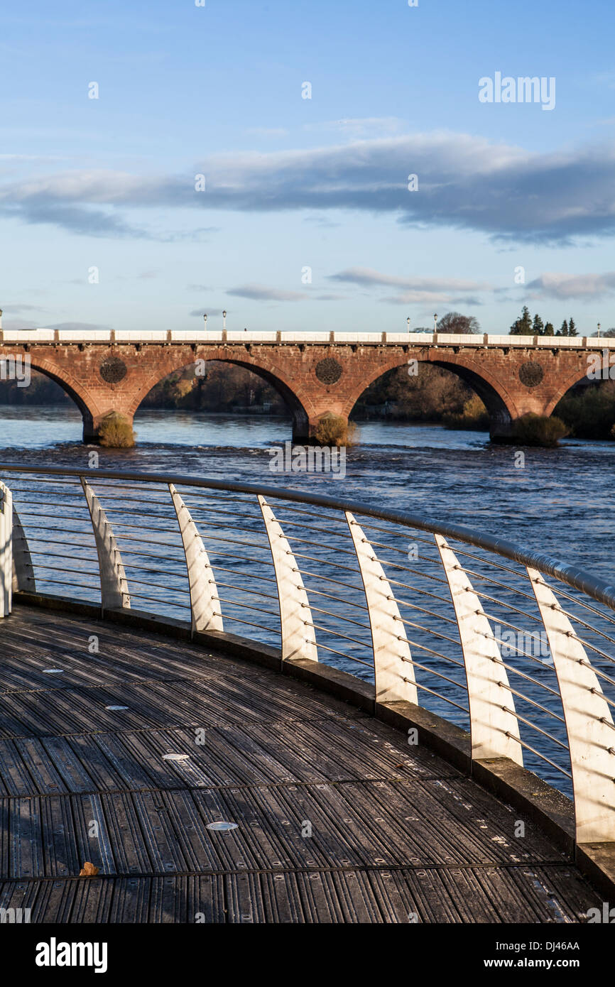 Perth scotland river hi-res stock photography and images - Alamy