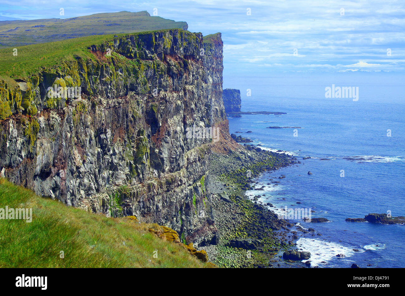 High cliffs hi-res stock photography and images - Alamy