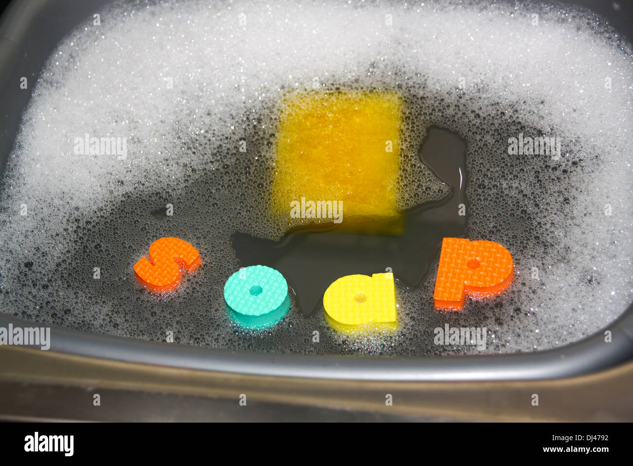 Dish washing hi-res stock photography and images - Alamy