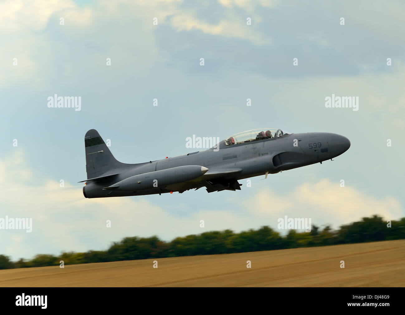 Silver american air force plane hi-res stock photography and images - Alamy