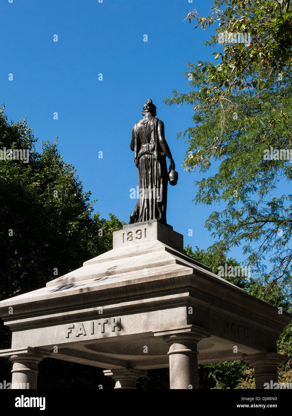 Tompkins square park hi-res stock photography and images - Alamy