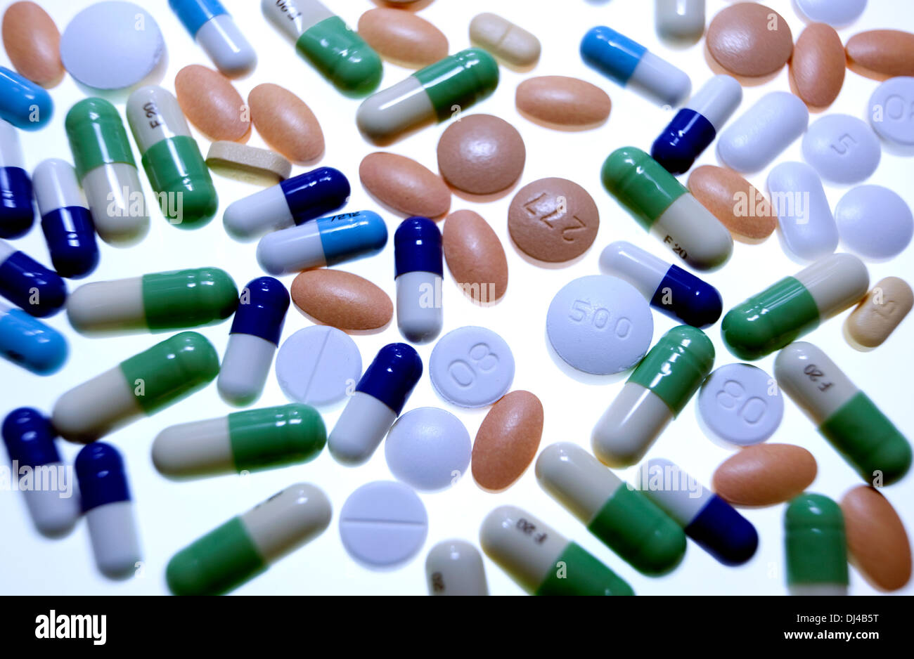 Different types drugs medicine hi-res stock photography and images - Alamy