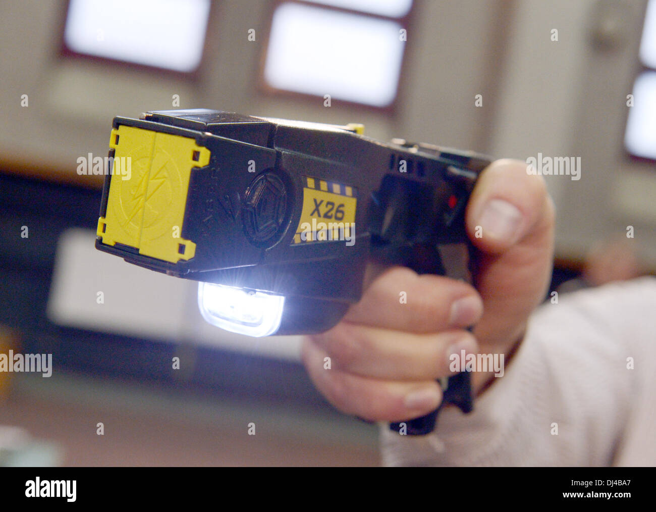 Taser training hi-res stock photography and images - Alamy