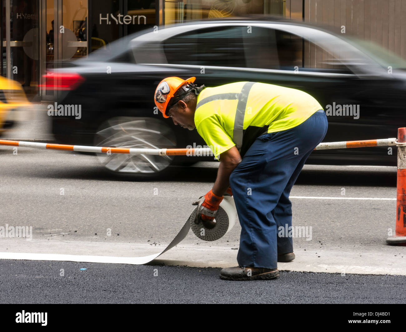 Labor mobility hi-res stock photography and images - Alamy
