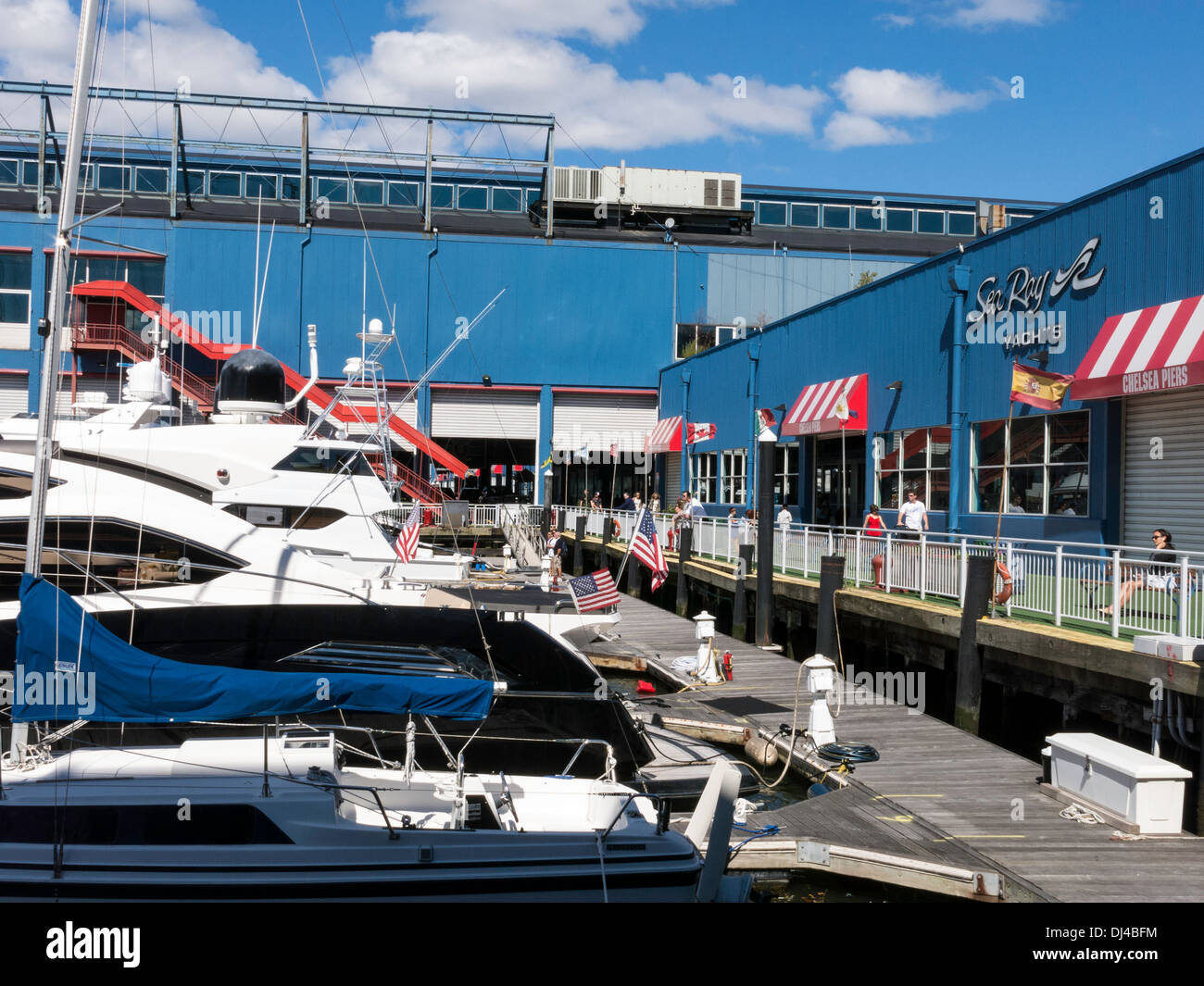 Chelsea piers sports center hi-res stock photography and images - Alamy