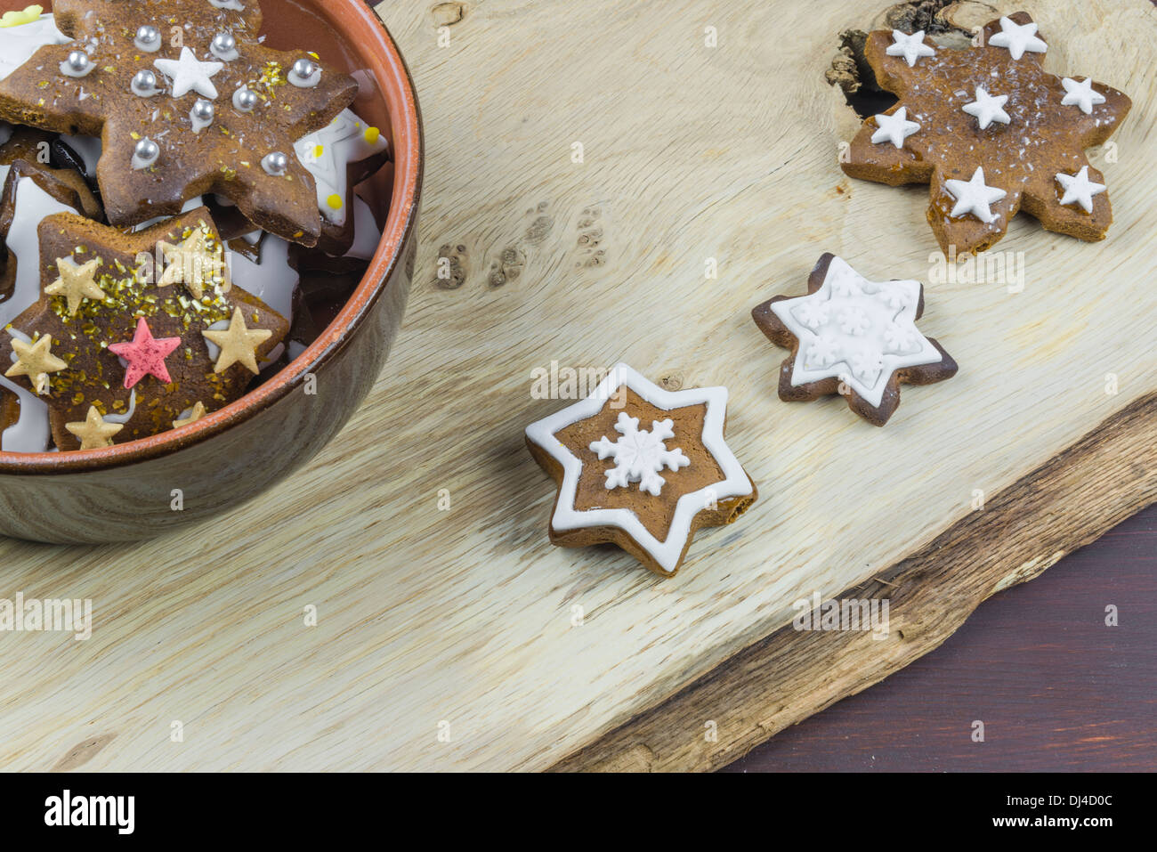 Sweet snowflake shaped gingerbread hi-res stock photography and images ...
