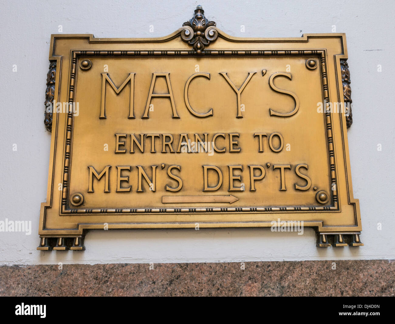 Sign Macy Nyc High Resolution Stock Photography and Images - Alamy