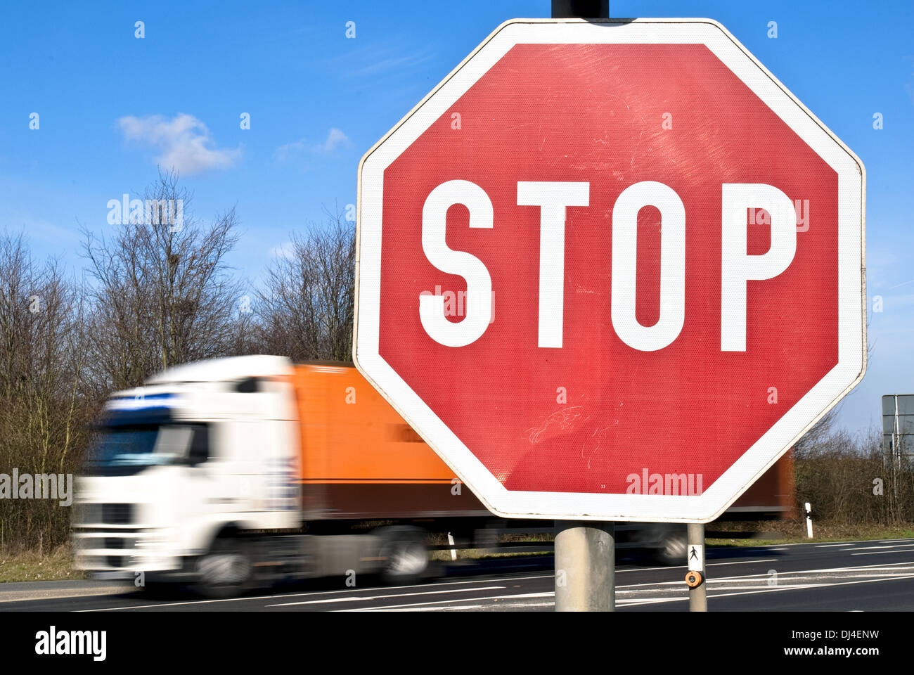 Truck stop sign hi-res stock photography and images - Alamy