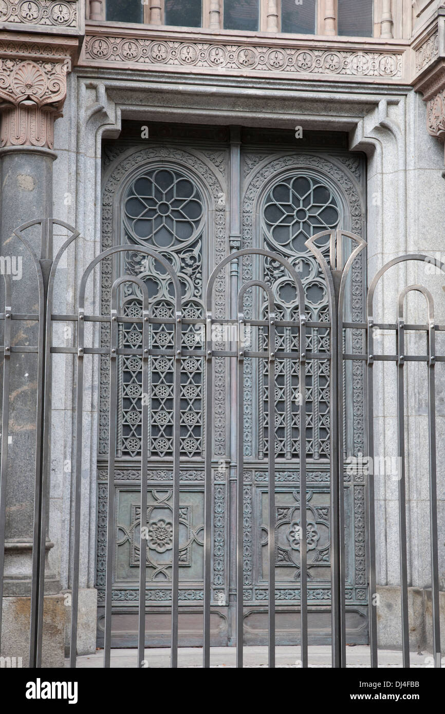 Entrance Door of Neue Synagoge, Berlin, Germany Stock Photo - Alamy