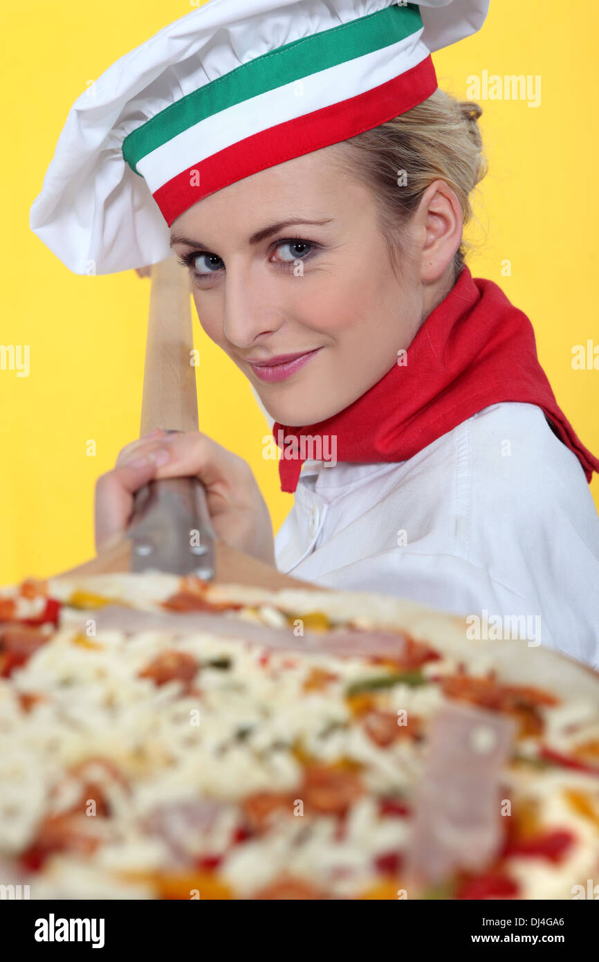 Blonde hair black roots hi-res stock photography and images - Alamy