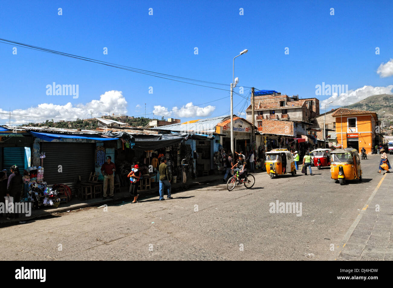 Ayacucho street life hi-res stock photography and images - Alamy