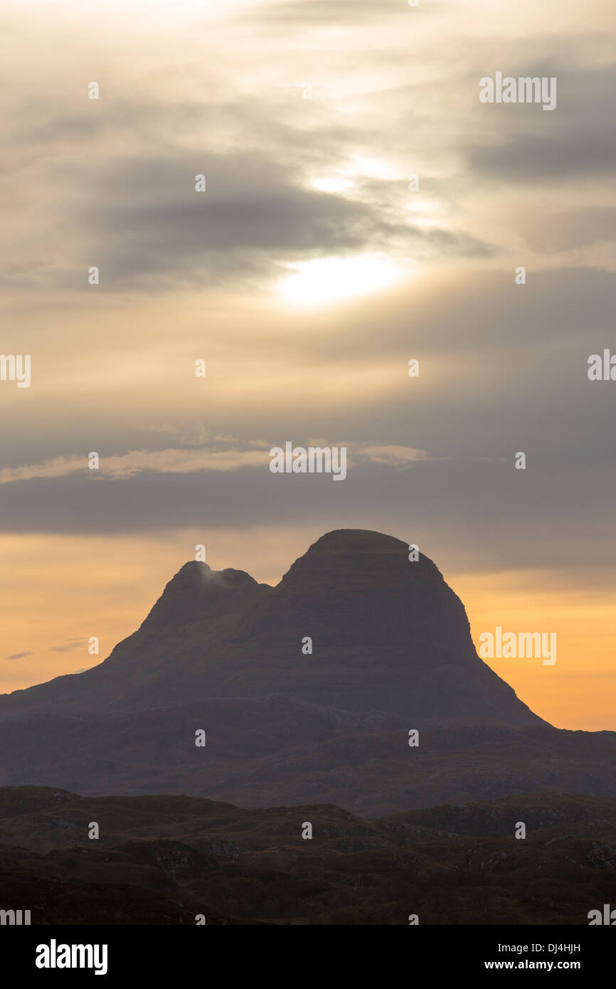 Suilven, the most iconic peak of the Assynt mountains, North West ...