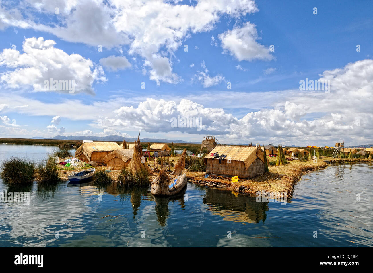 Reeds Island Lake Titicaca Peru Stock Photo - Alamy