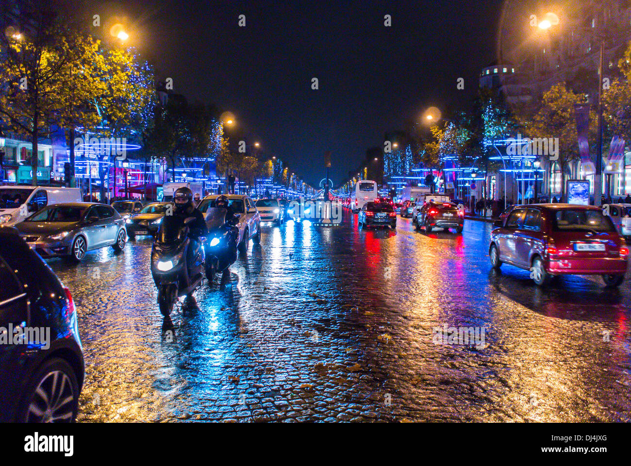 Reflections on champs elysees hi-res stock photography and images - Alamy