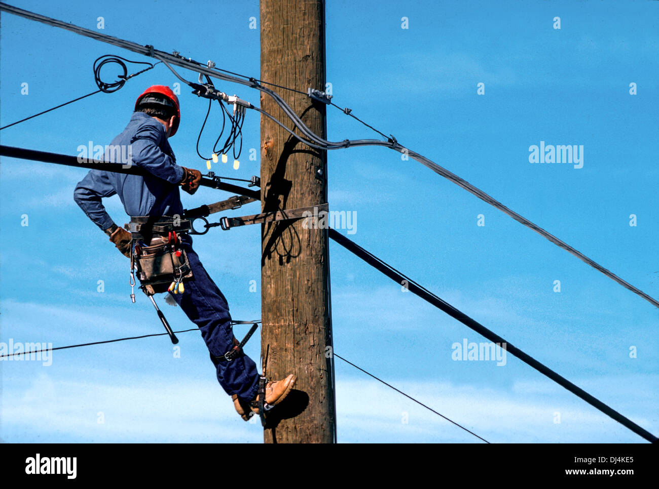 Telephone pole worker hi-res stock photography and images - Alamy