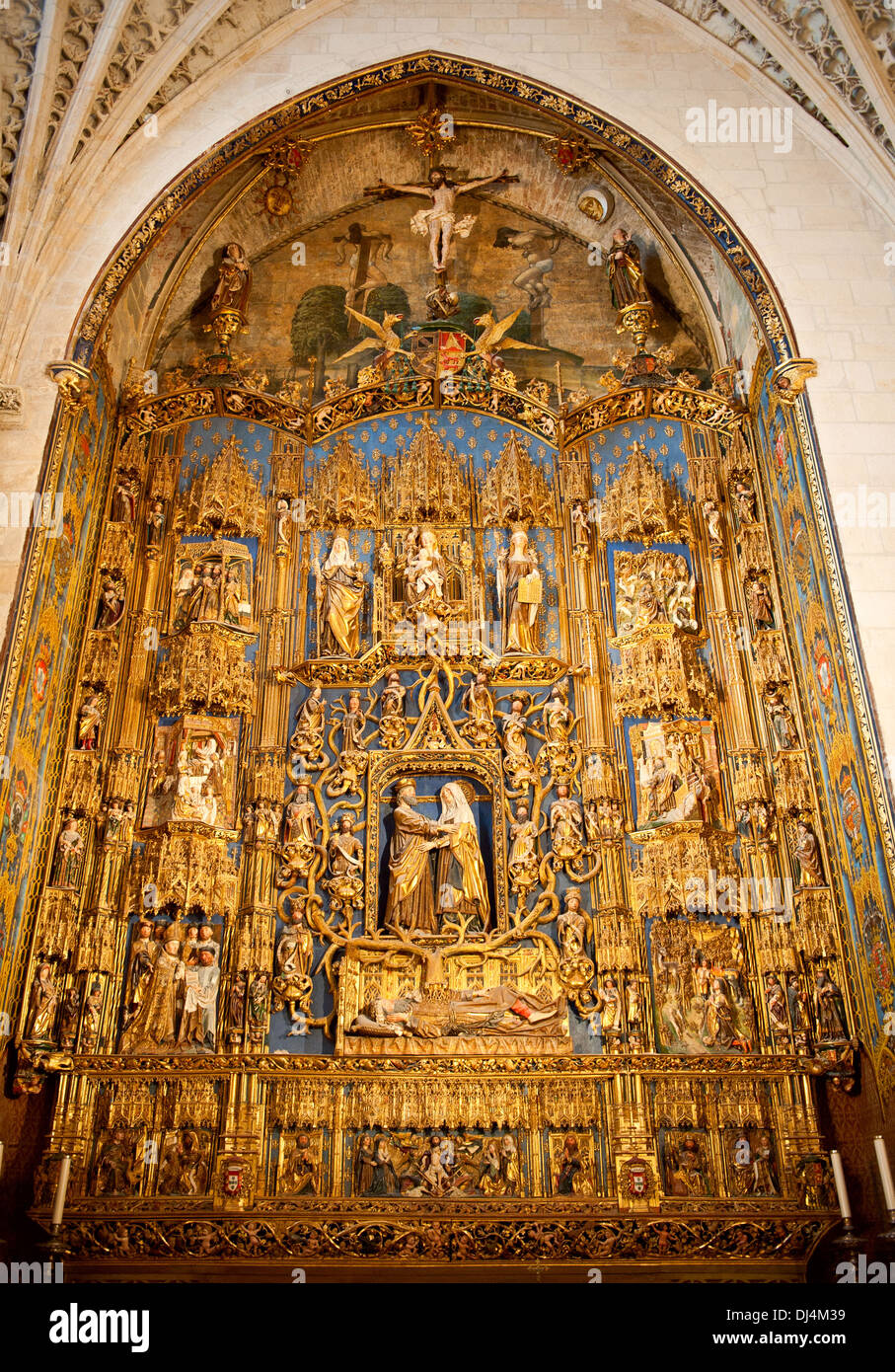 Altar lamp hi-res stock photography and images - Alamy